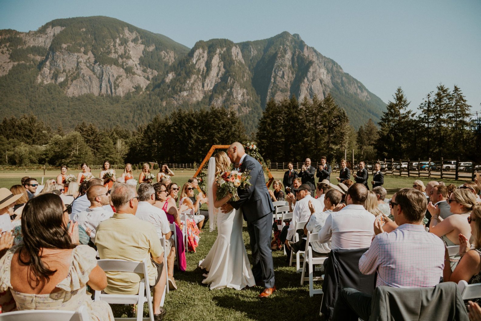 Mt. Si Summer Wedding - North Fork Farm Events - Ali Rae Photography